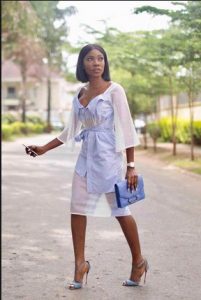 Make This Weekend Extraordinary With These deconstructed Shirt STYLES ...